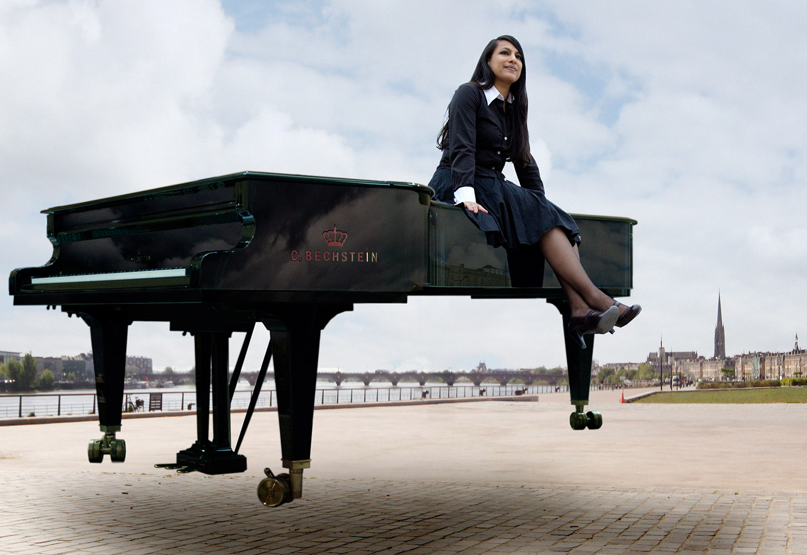 Shani Diluka • biographie pianiste • C. Bechstein